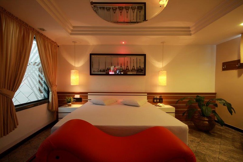 Como planejar uma noite romântica no Tropical Motel? - Tropical Motel